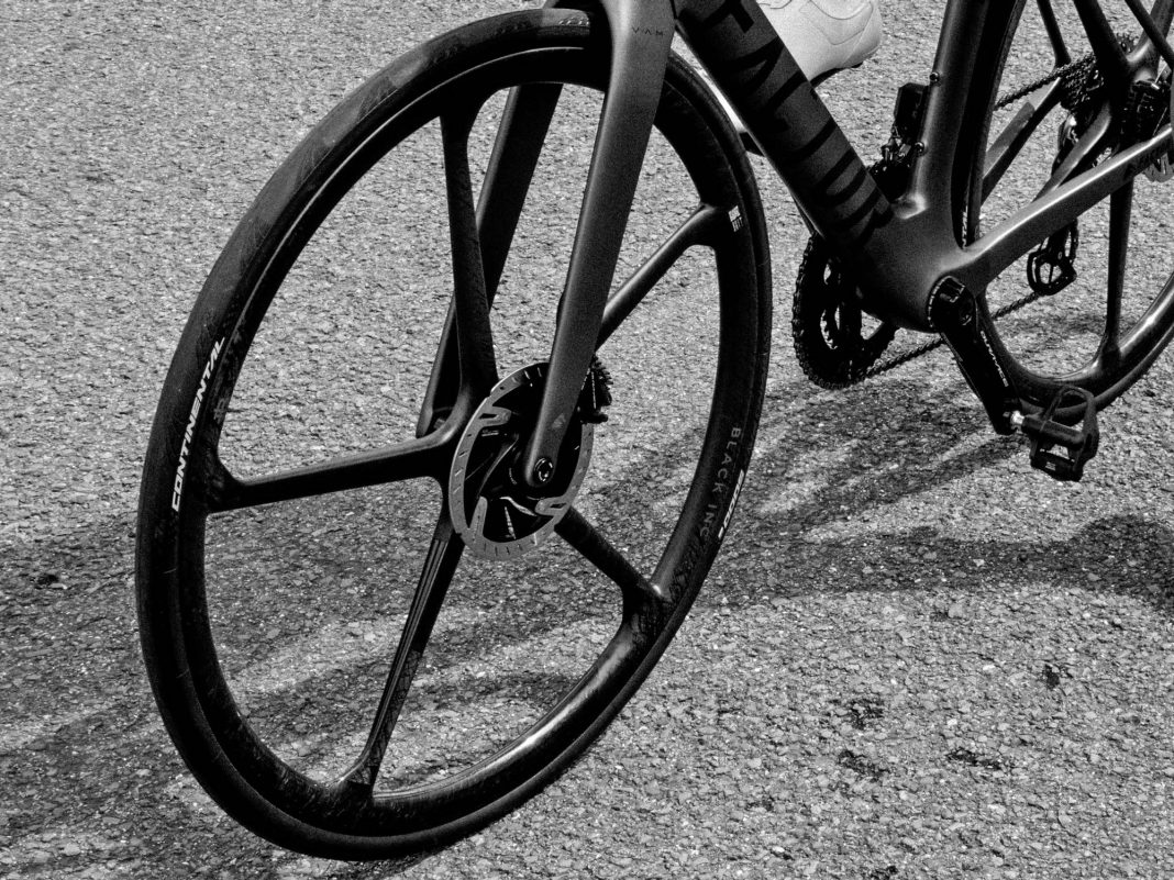 Black Inc Five, fast 5-spoke carbon road wheels - Bikerumor