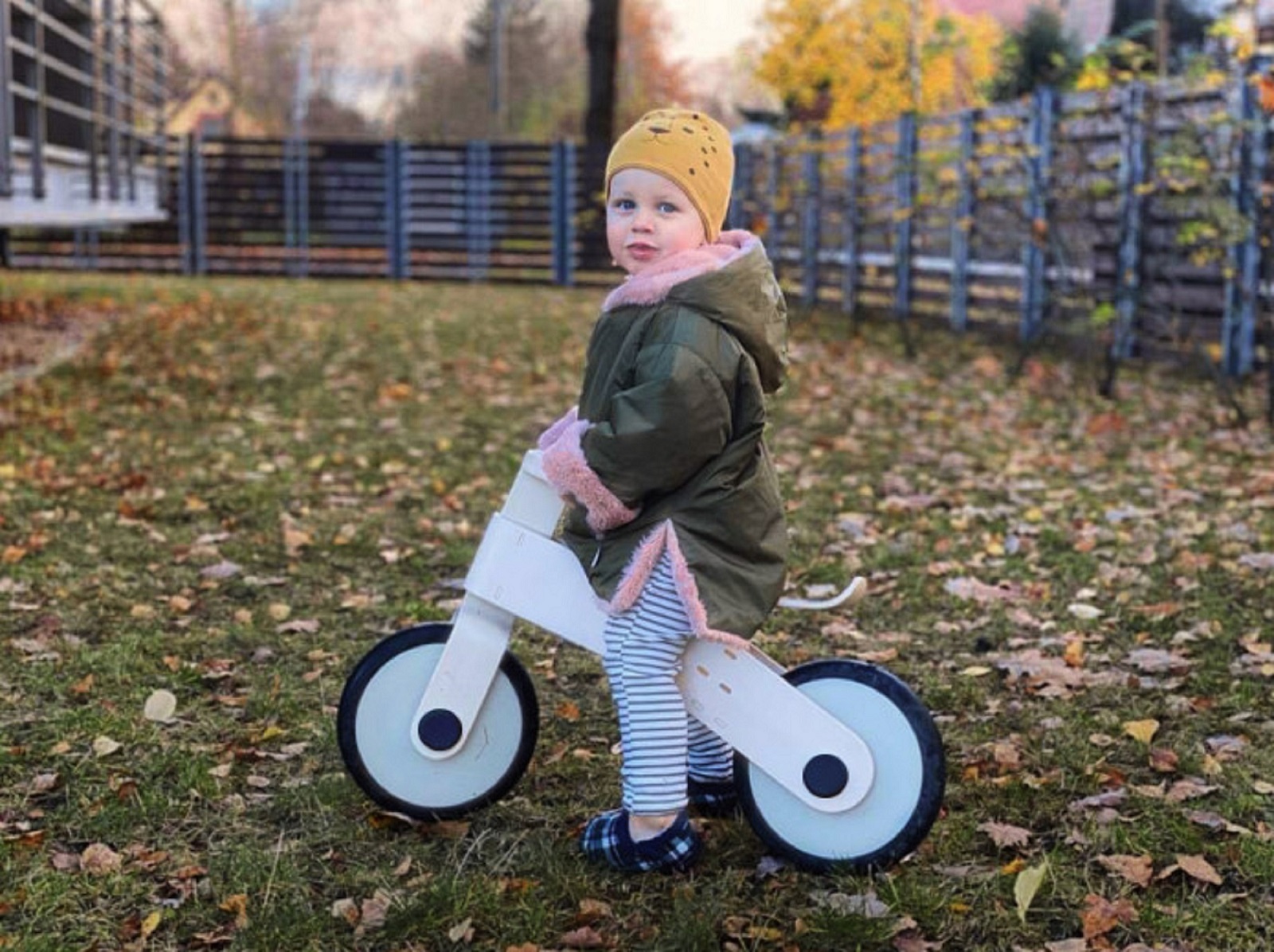 Choppy — a light weight balance bike for kids that's made of wood ...