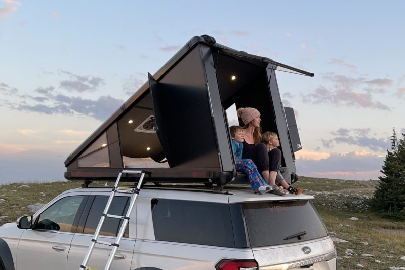 VANLIFE: Redtail Overland pops up a $20k carbon fiber rooftop "tent ...
