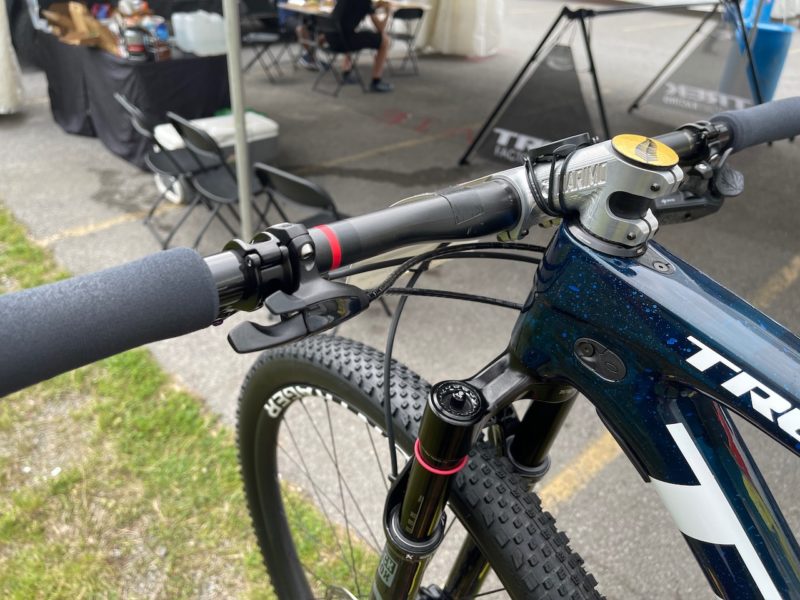 World Cup Pro Bike Check: Anton Cooper's super slammed Trek ...