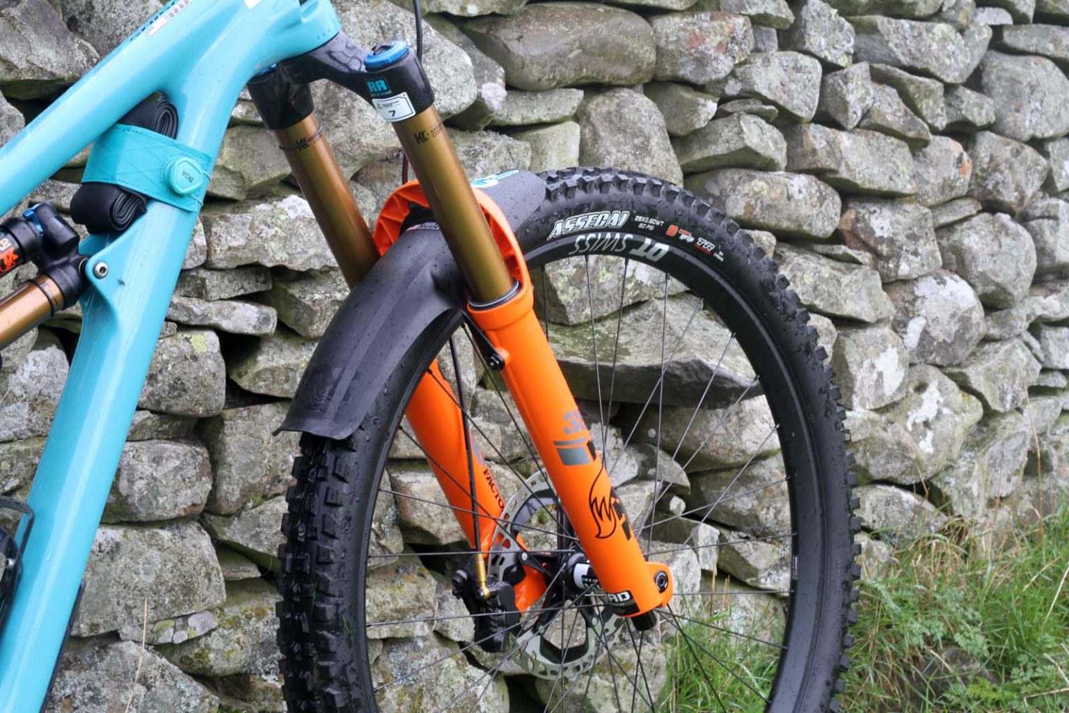 Pro Bike Check: Richie Rude's Yeti SB150 with RAD prototype FOX 38 at ...