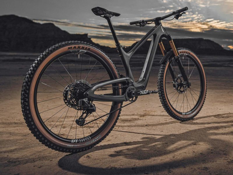 2022 Bold Linkin all-new 135/150mm hidden shock trail bike - Bikerumor