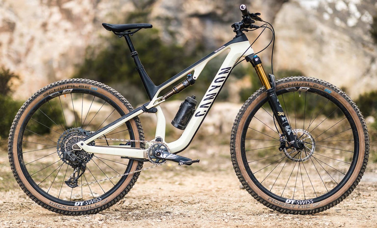 Canyon Neuron CF trail bike gets travel boost, geometry tweak - Bikerumor