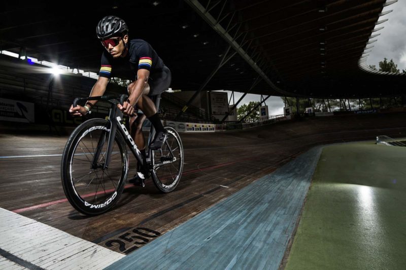 Revamped LOOK 895 Vitesse carbon track bike hit the boards - Bikerumor