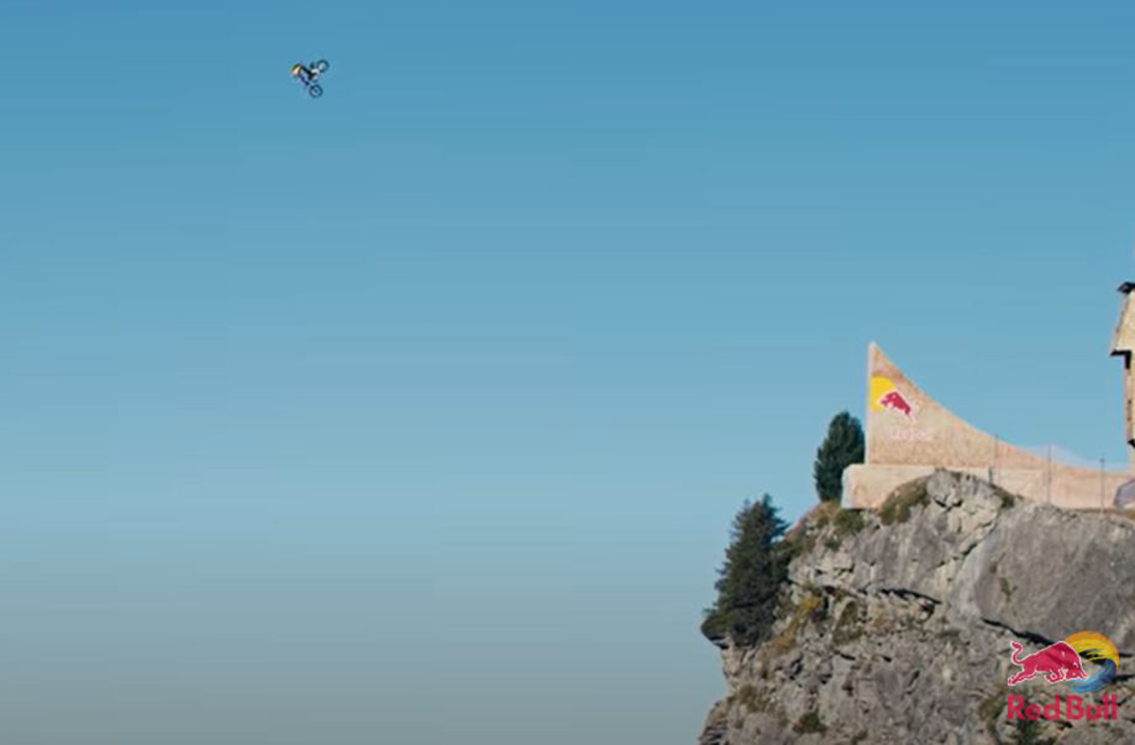 Must Watch: Tom Pagès executes double front flip to base jump off 135m ...