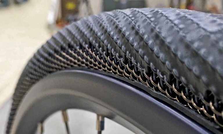 SMART METL airless bike tires get rubber tread, 50% lighter! - Bikerumor