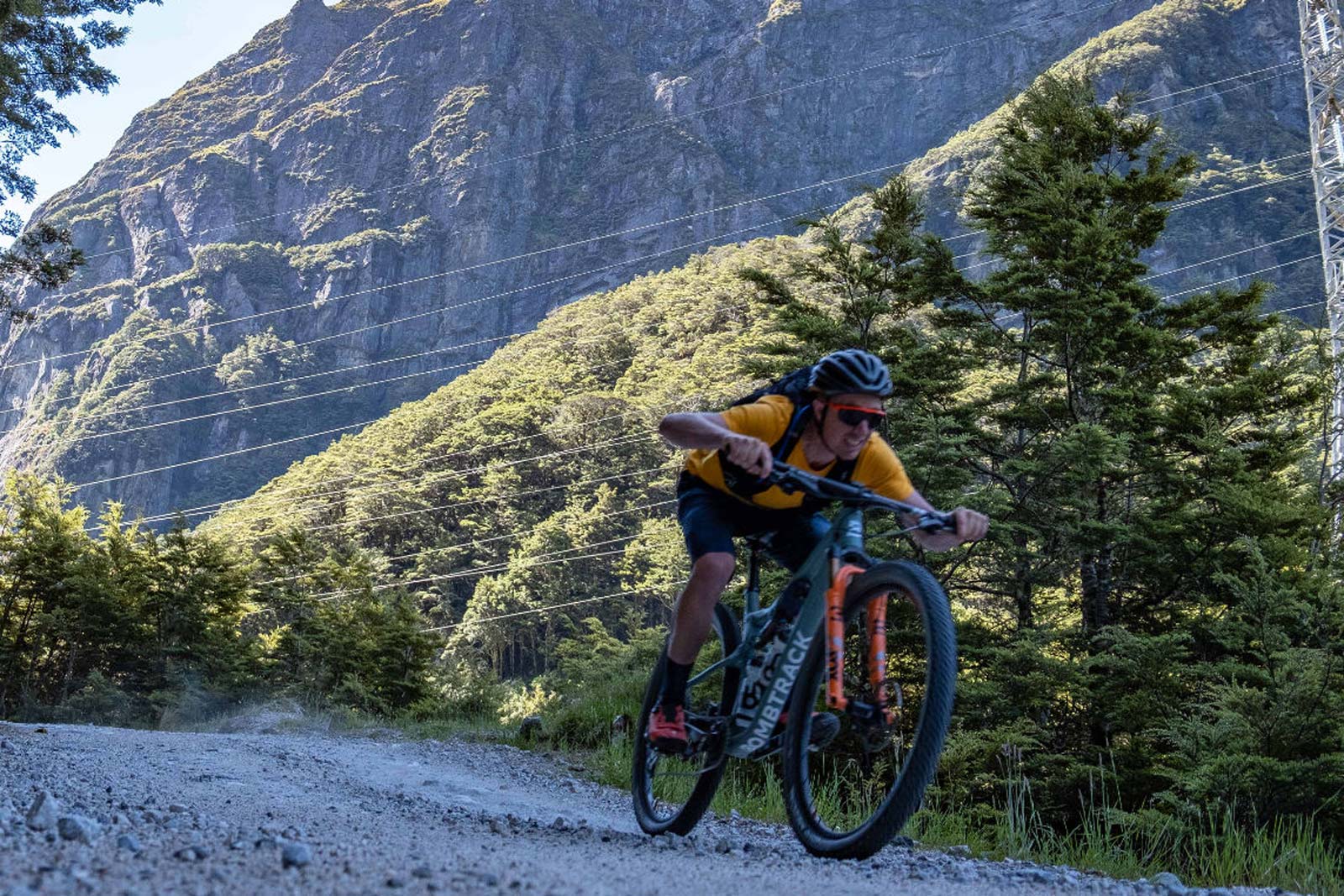 Sneak Peek: Bombtrack Cale XC 100mm Travel Full Suspension Prototype ...