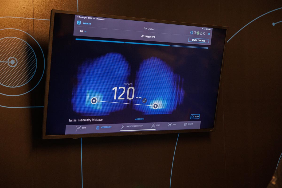 Retül Premium Fit incorporates motion capture and biomechanical ranges ...