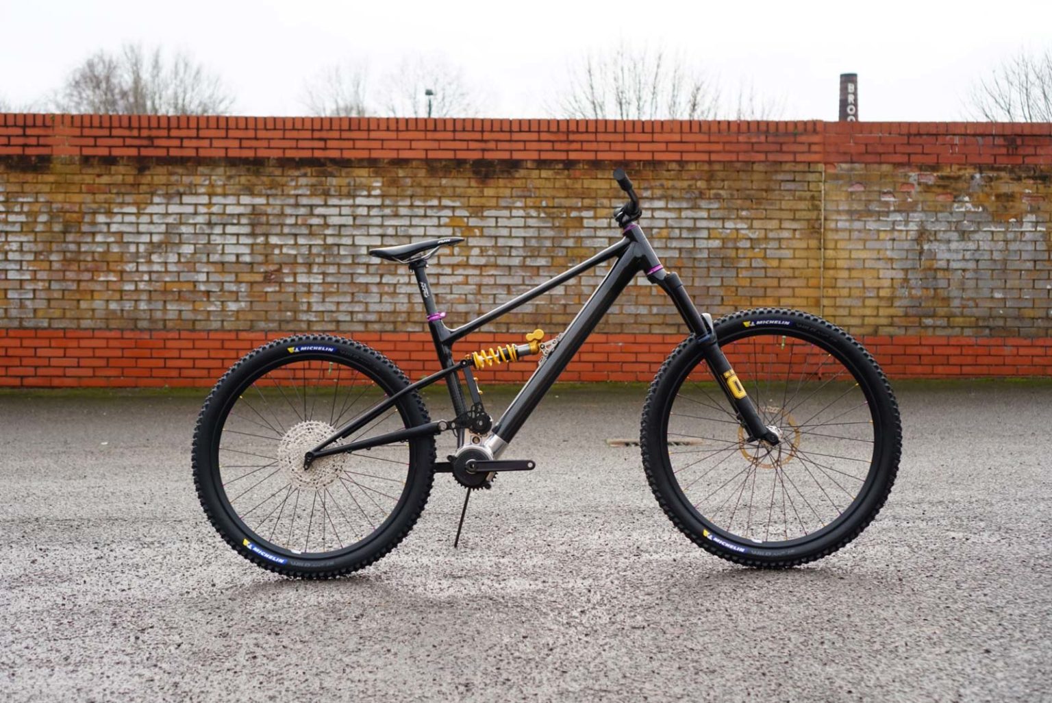 Starling Cycles prototype a Carbon eMTB with braided thermoplastic ...