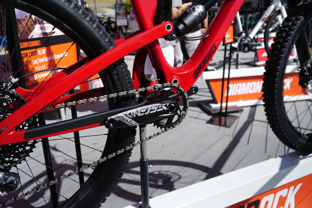 Affordable Carbon Full Suspension Rigs, the Diamondback Mission Carbon ...