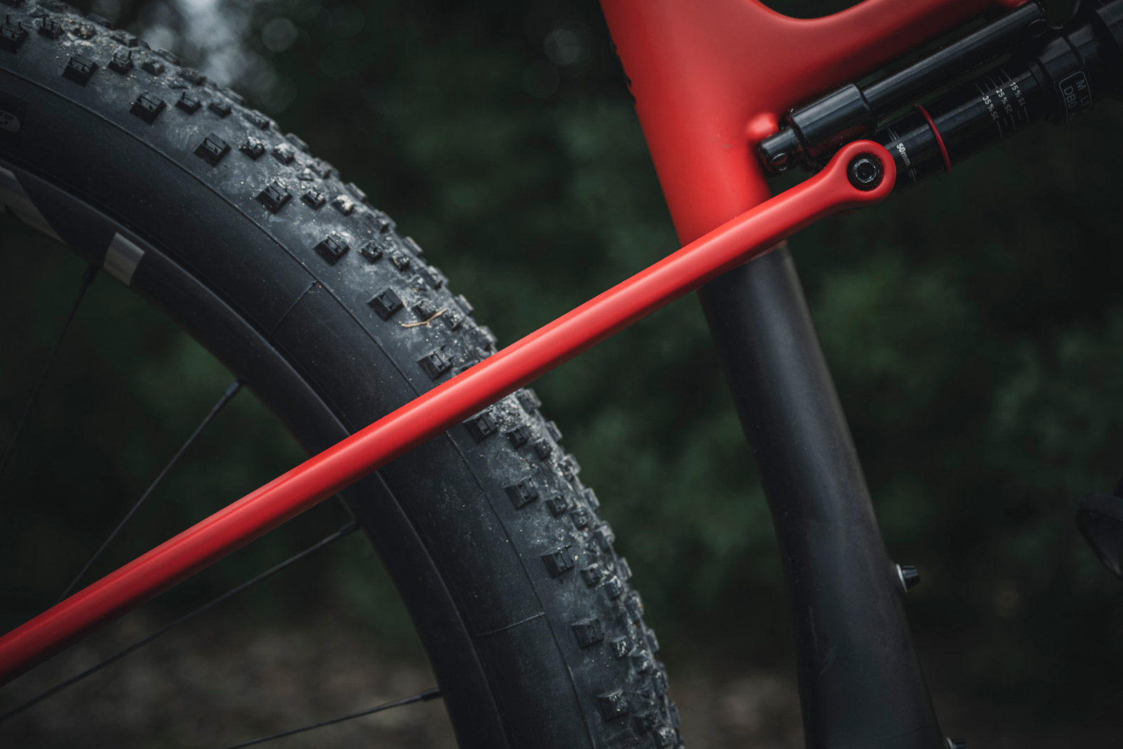ARC8 Evolve FS is a lightweight, progressive XC MTB with flex stays and ...