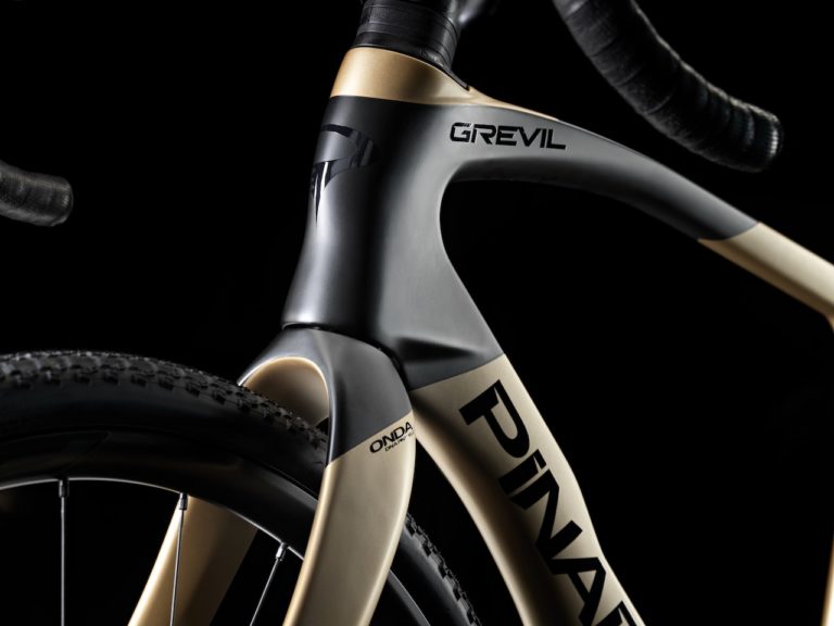 Pinarello goes full gas & full Campagnolo with the all-new GREVIL F ...