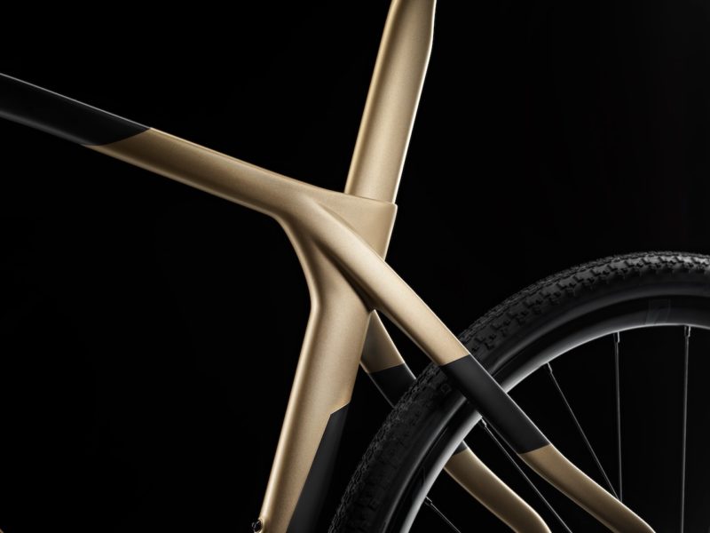 Pinarello goes full gas & full Campagnolo with the all-new GREVIL F ...