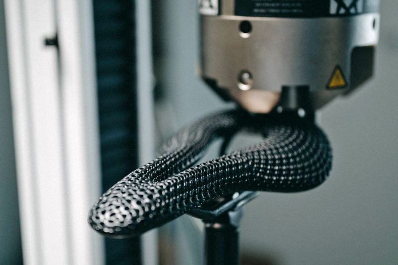 Posedla Joyseat, a truly custom 3D-printed light carbon saddle - Bikerumor