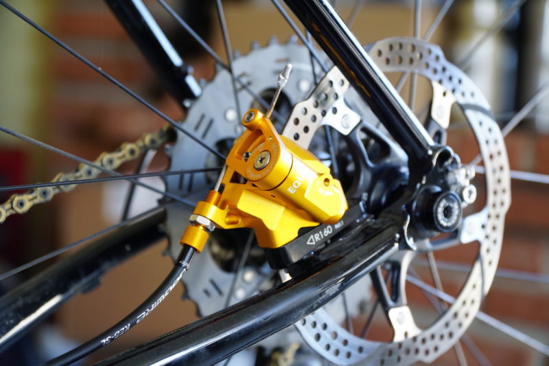 Hope Tech 3 Duo lever pulls 2 hydraulic brakes with 1 hand, Tech 3 X2 ...
