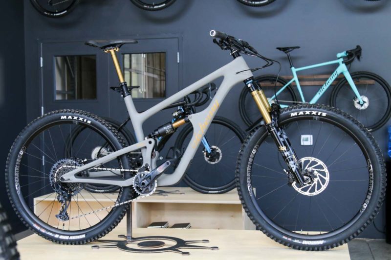 Alchemy teases new lighter AU bike line, adds two new Arktos MTB colors ...