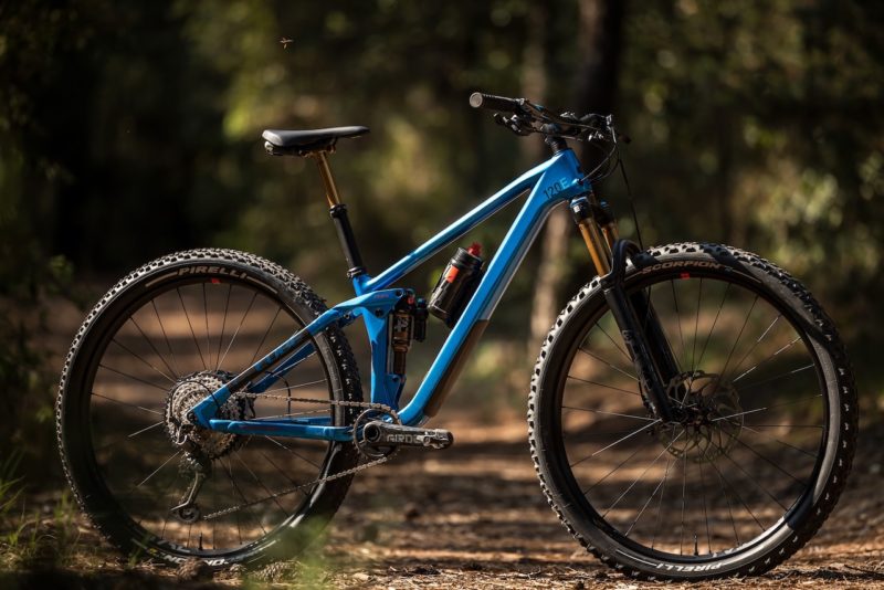 New Fulcrum Red Zone & Red Metal 3 alloy wheels are ready for anything ...