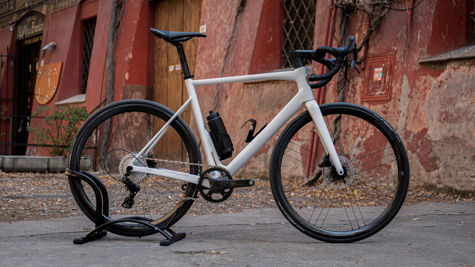 TRed Rea Urano custom lightweight integrated steel road bike - Bikerumor