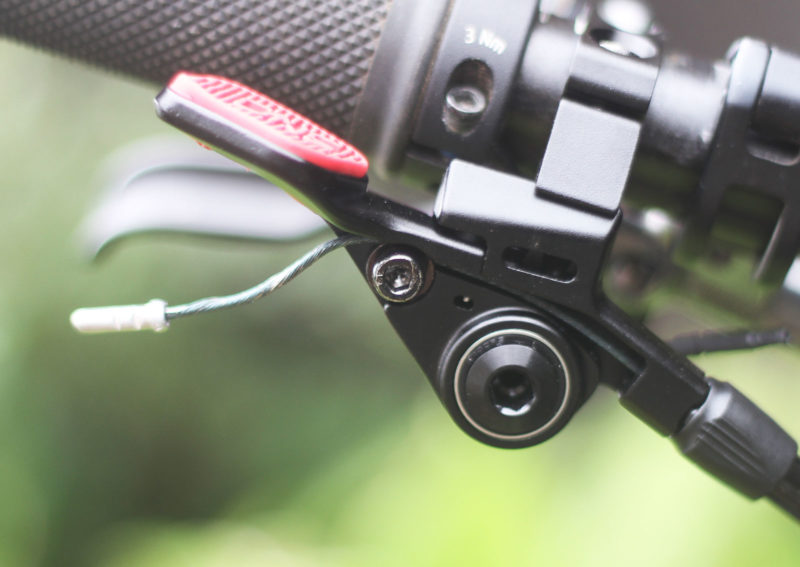 First Look: OneUp V3 Dropper Remote is Customizable, Cheaper & Easier ...