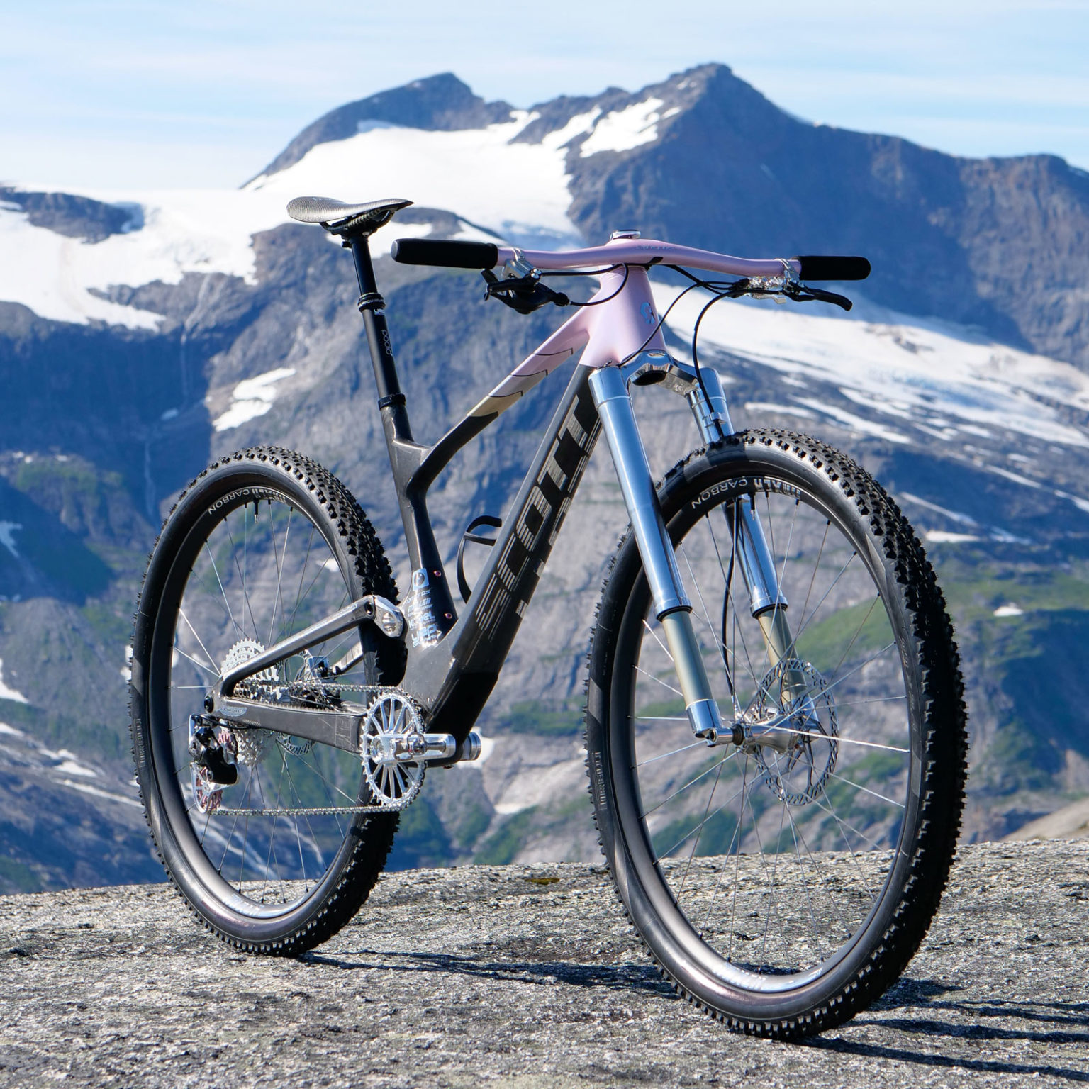 Dangerholm's 9.19 kg Scott Spark RC Hypersonic Unveiled - Bikerumor