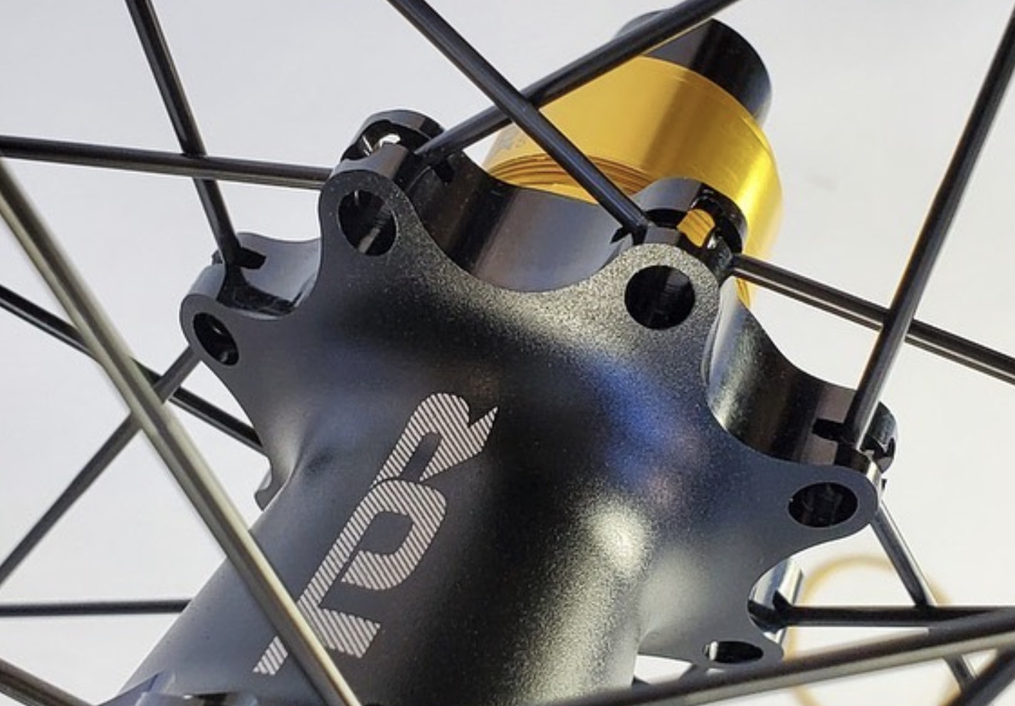 Atomlab founder bucks consumer-direct trend with dealer-focused TOR MTB ...