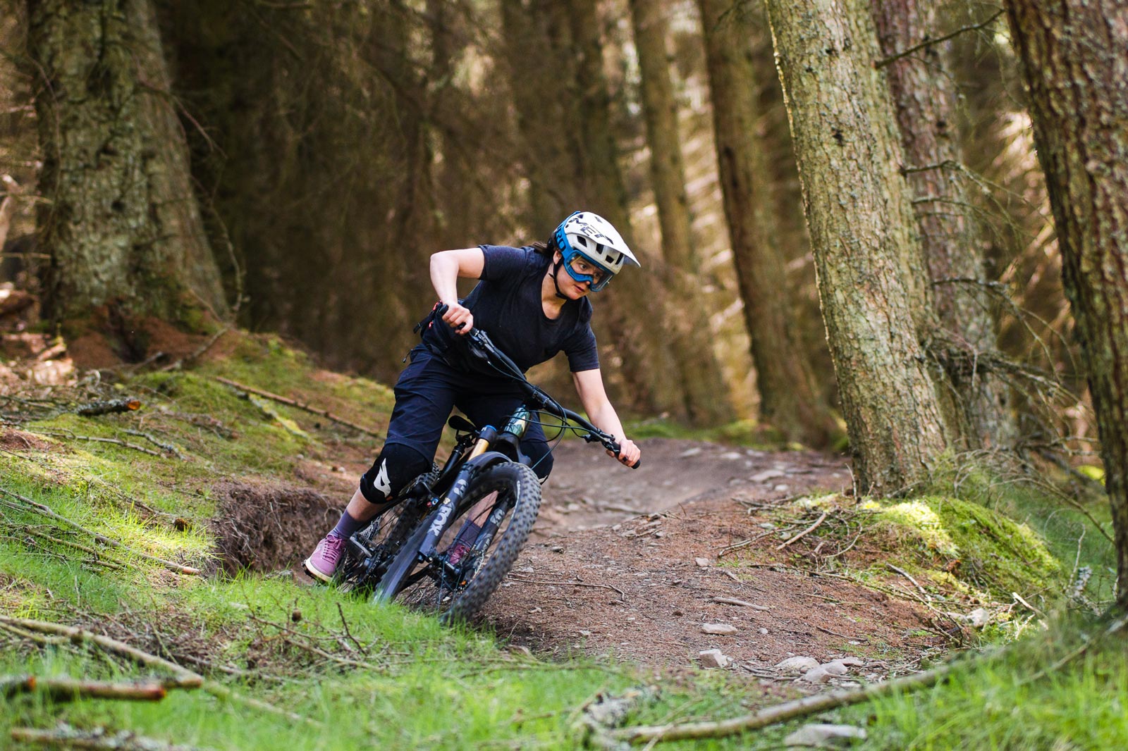 Goodyear Newton MTF & MTR Enduro Tires offer great grip, but could be ...