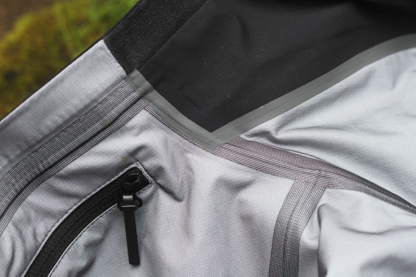 First Impressions: Rapha Trail Gore-Tex Infinium Jacket for MTB ...