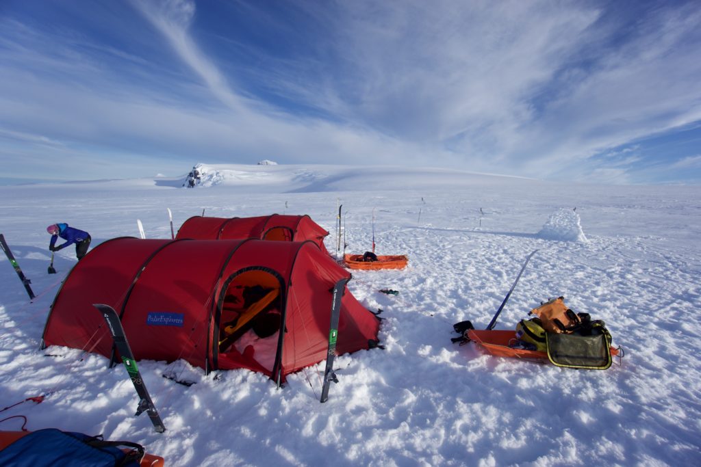 PolarExplorers Team Traverses Iceland's Vatnajökull » Explorersweb