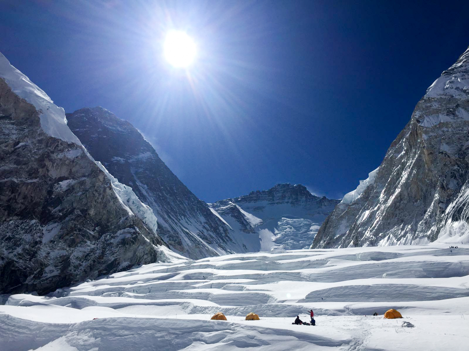 Photo Diary - Hamor and Colibasanu on Everest » Explorersweb