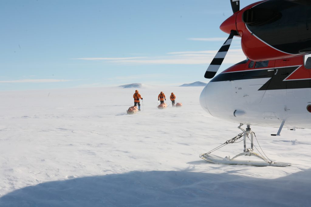 ALE: Behind the Scenes of a Hercules Inlet Sled Trip » Explorersweb