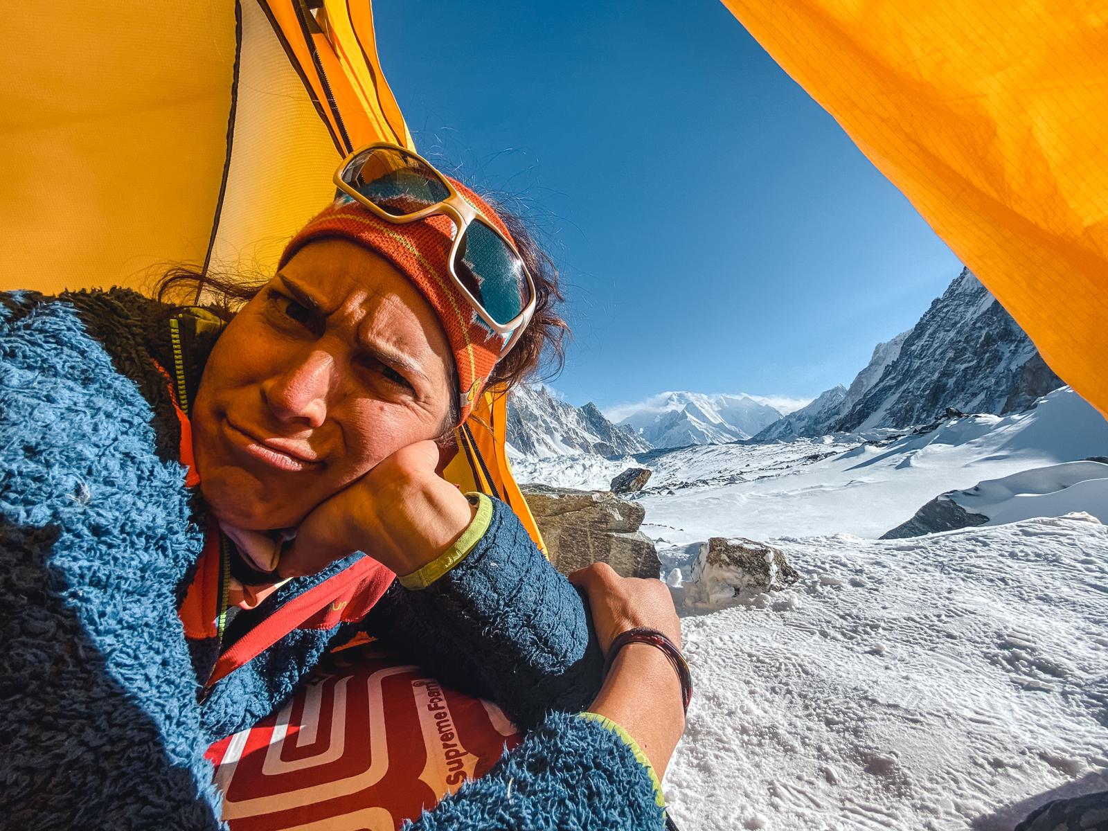 K2: Climbers Retreat to Base Camp » Explorersweb