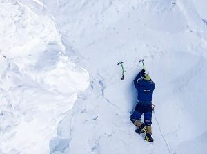 Manaslu: Malla and Tenji Sherpa Quit; Summit Push Next Week? » Explorersweb