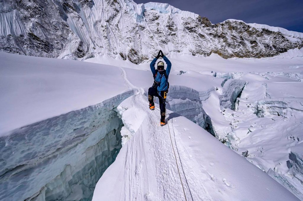 Everest: Mingma G Begins Fast, No-O2 Summit Push » Explorersweb
