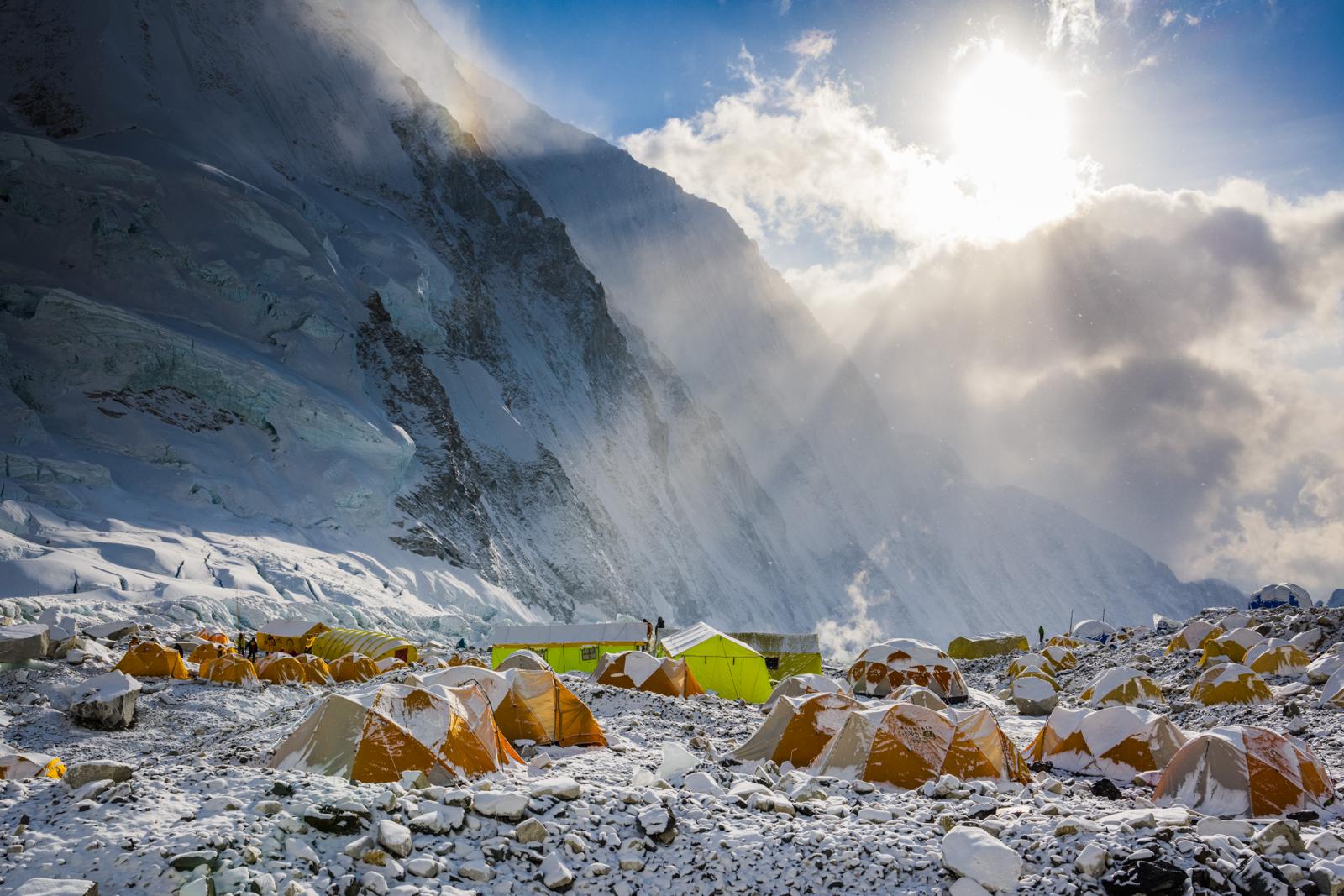 Annapurna's Tactics on Everest: Ropes Airlifted to Camp 2 » Explorersweb