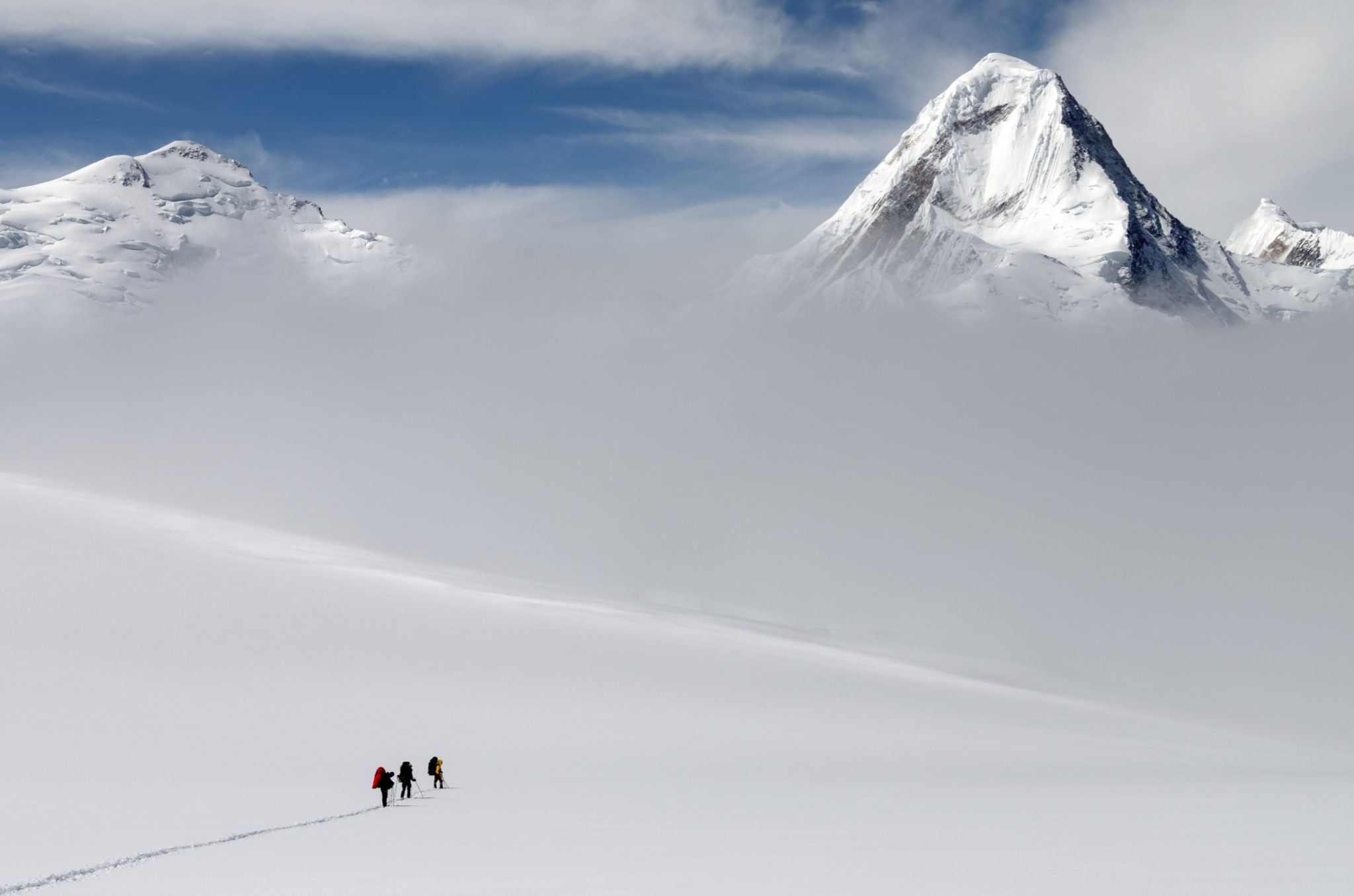 Developing: At Least One Dead, Others in Peril on Khan Tengri ...