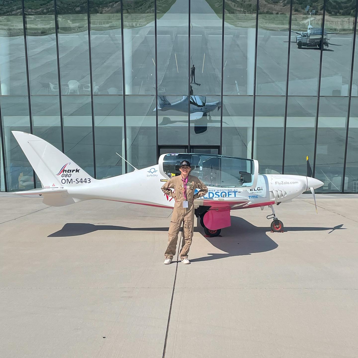 Zara Rutherford, 19-Year-Old Round-the-World Pilot, Reaches Los Angeles ...