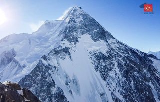 Why Climbing Everest and K2 is So Much Harder in Winter » Explorersweb