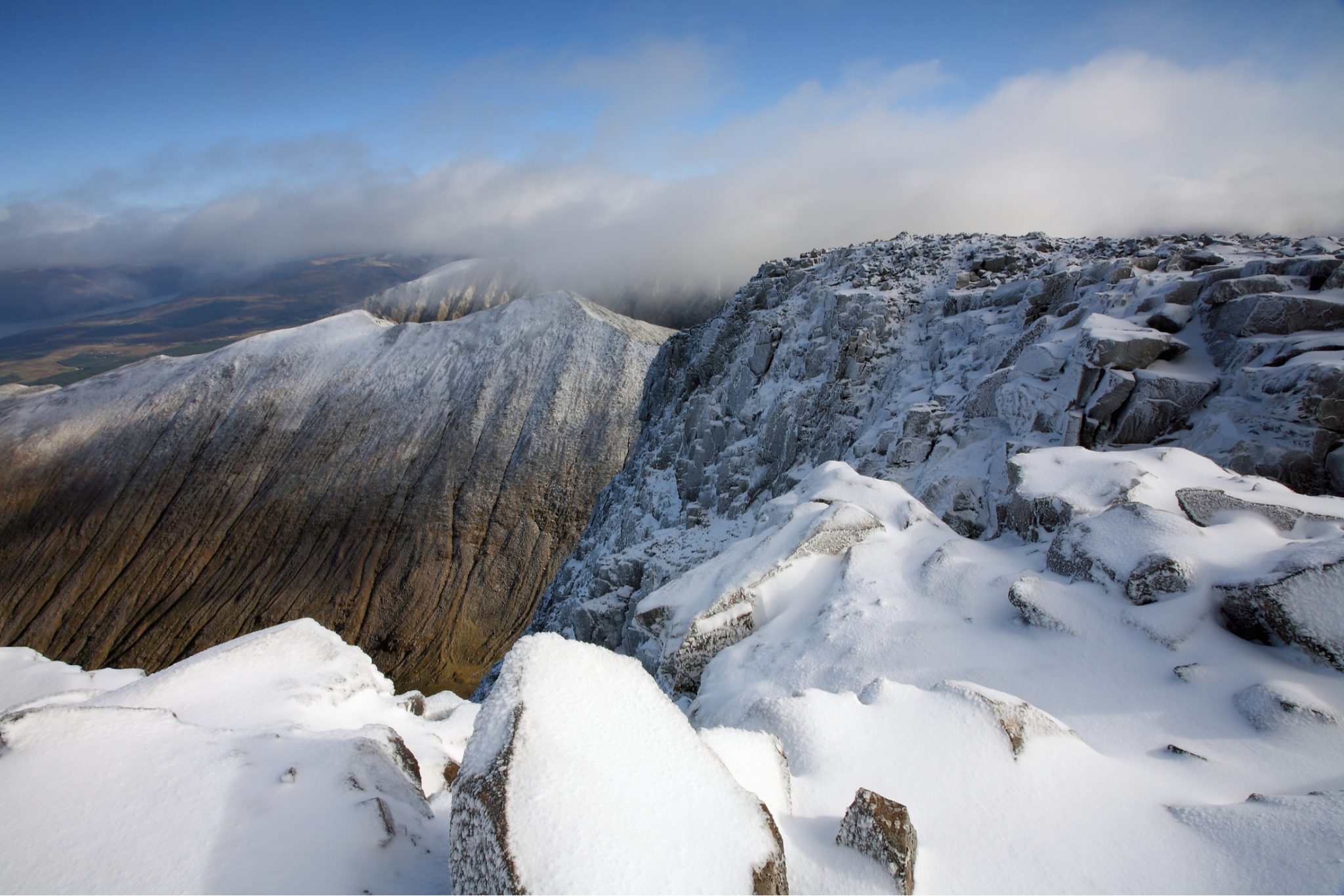 Winter Storm Kills One Climber, Strands 23 Others on Ben Nevis ...
