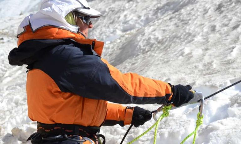 Newcomers' Guide: Fixed Ropes in Himalayan Climbing » Explorersweb