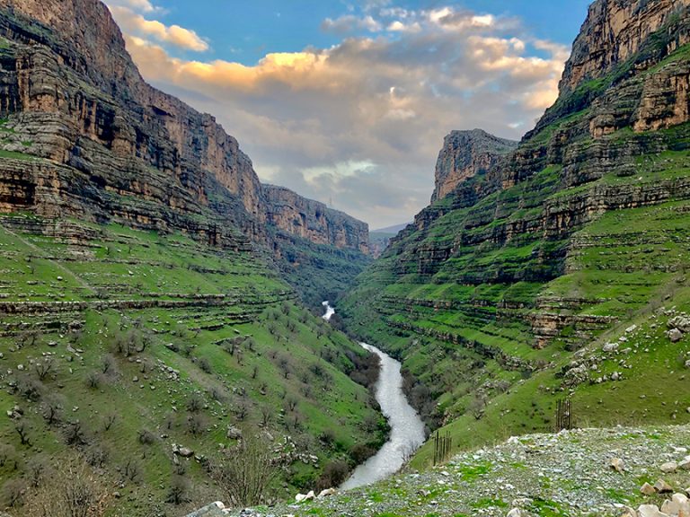 Will Anyone Dare to Use Kurdistan's First Long-Distance Hiking Trail ...