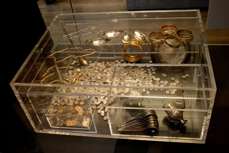 The World's Most Valuable Buried Treasures: Their Value and How They ...