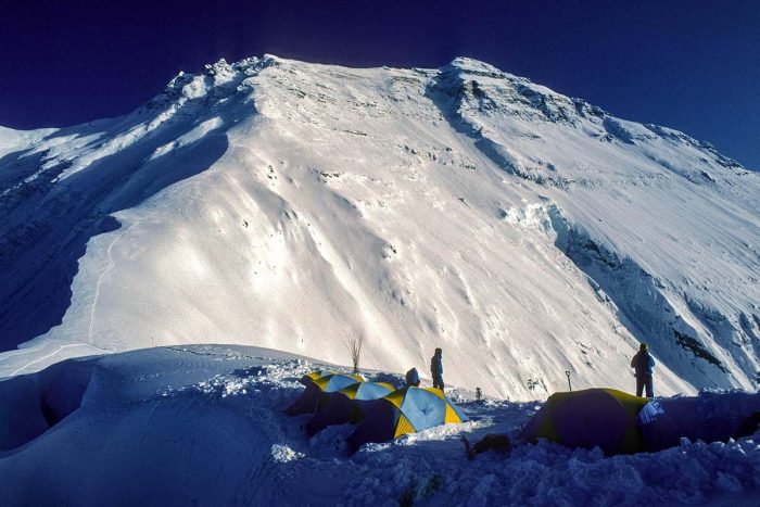 Weekend Warm-Up: Everest in the Good Old Days » Explorersweb