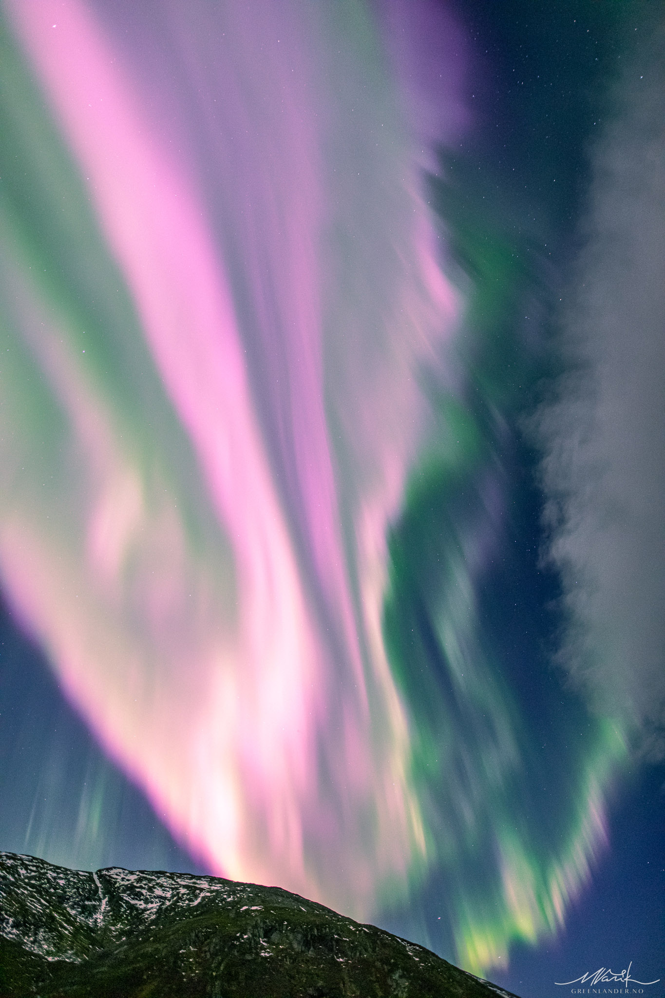 Solar Storm Creates Rare Pink Aurora » Explorersweb