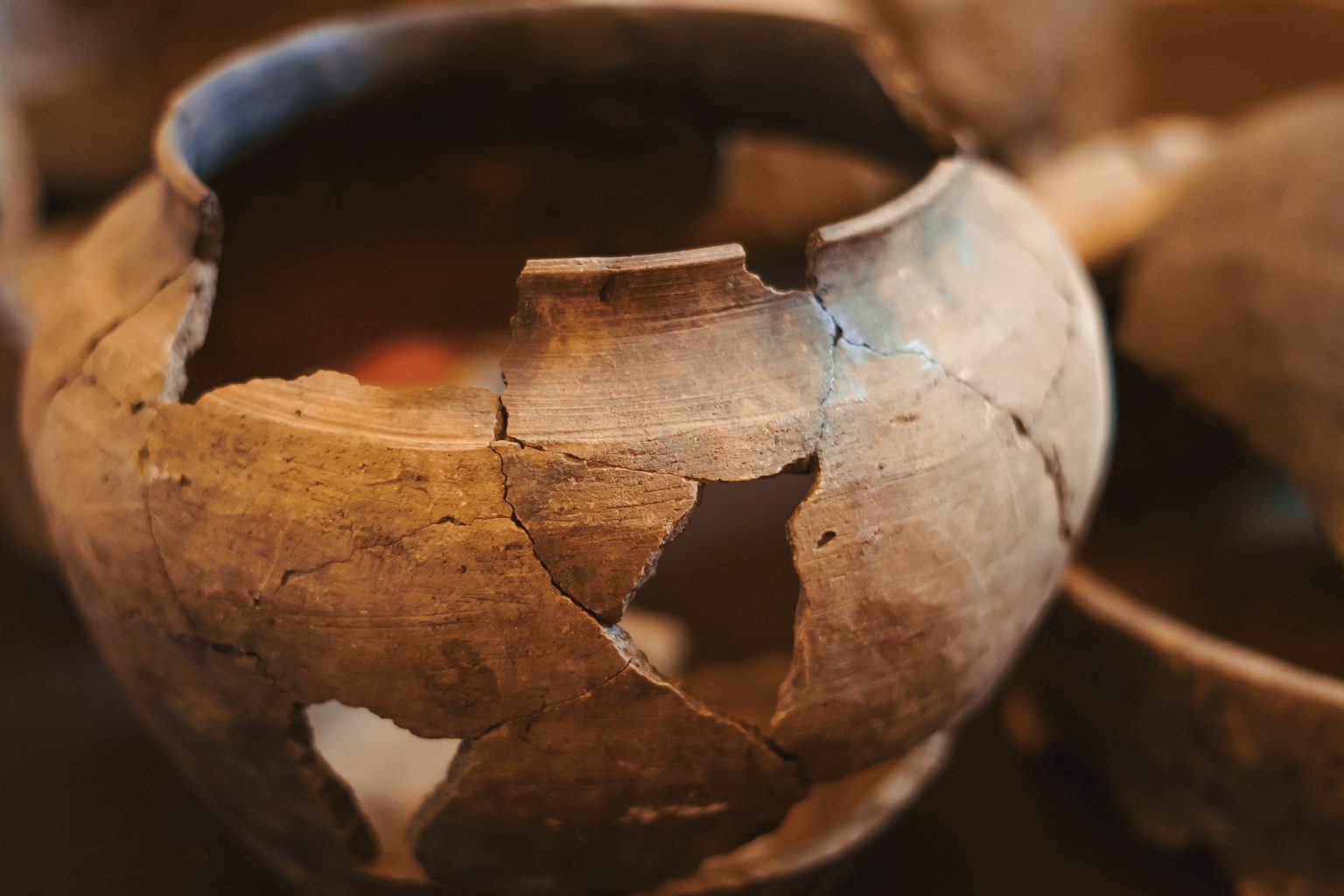 Pottery Pre-Dates Agriculture in Eurasia, Groundbreaking Study Finds ...