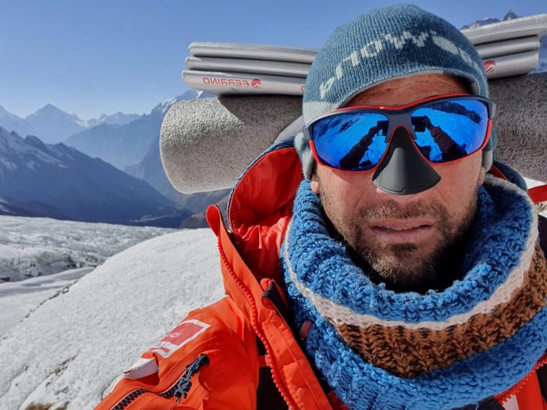 Alex Txikon and Sherpa Team Summit Winter Manaslu » Explorersweb