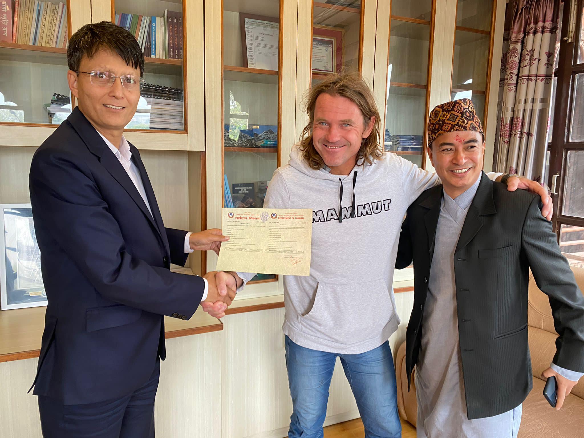 Marek Holecek Heads to Unnamed Peak, Another Trio to Try Meru South ...