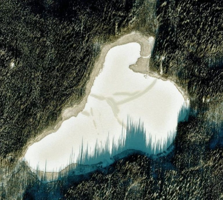 'Ships In Every Shadow': Arctic Detective Uses Satellites to Search for ...