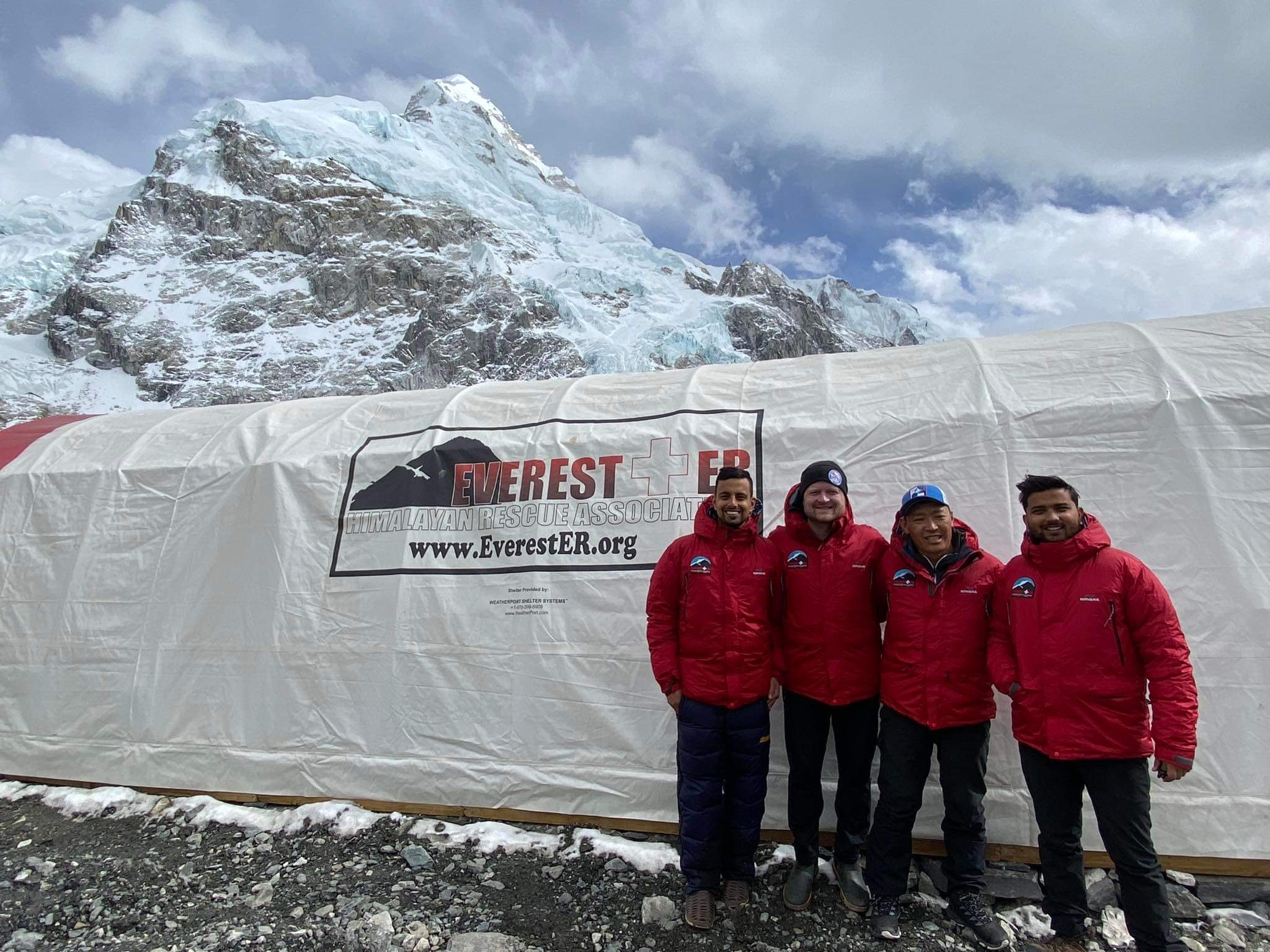 Why Was This Everest's Deadliest Season? » Explorersweb
