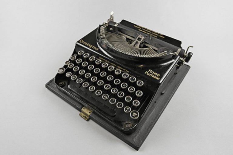 The Typewriters Used by Explorers and Famous Adventure Writers ...