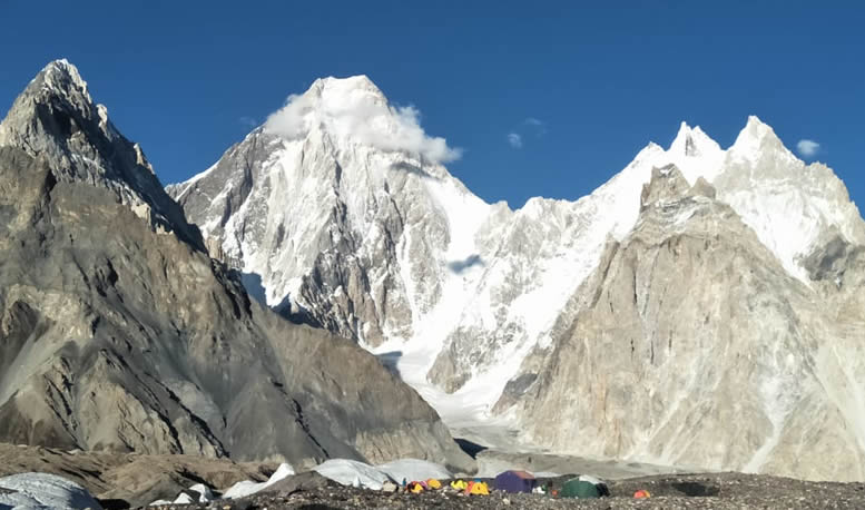 Sergey Nilov and Dimitry Golovchenko Go For New Route on Gasherbrum IV ...